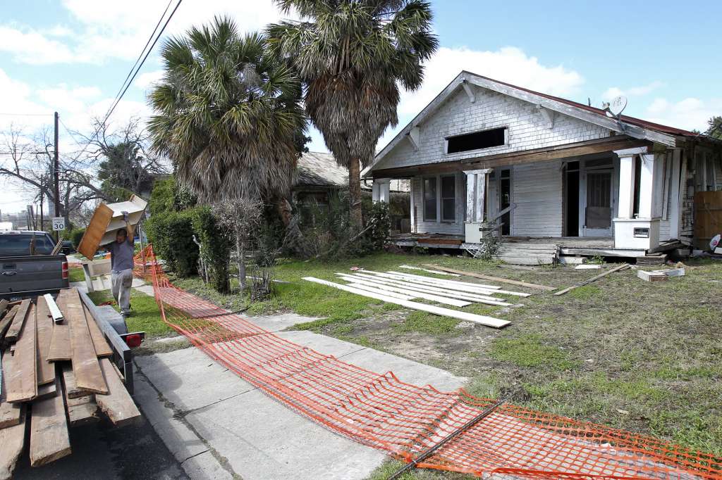 Expert Advice for Old House Restoration | Express Emergency Services